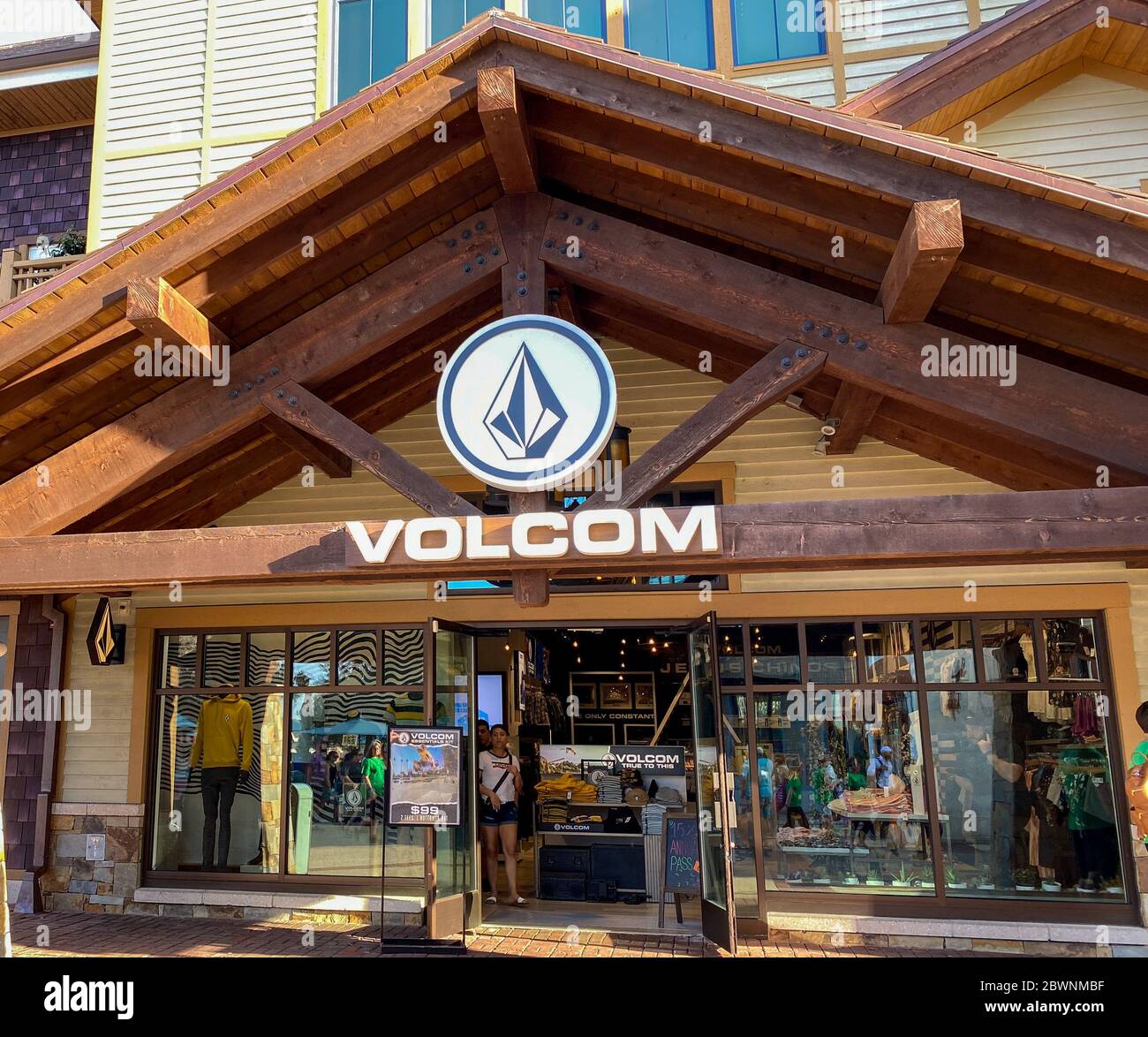 Orlando,FL/USA -2/13/20: The Volcom clothing store in an outdoor ...