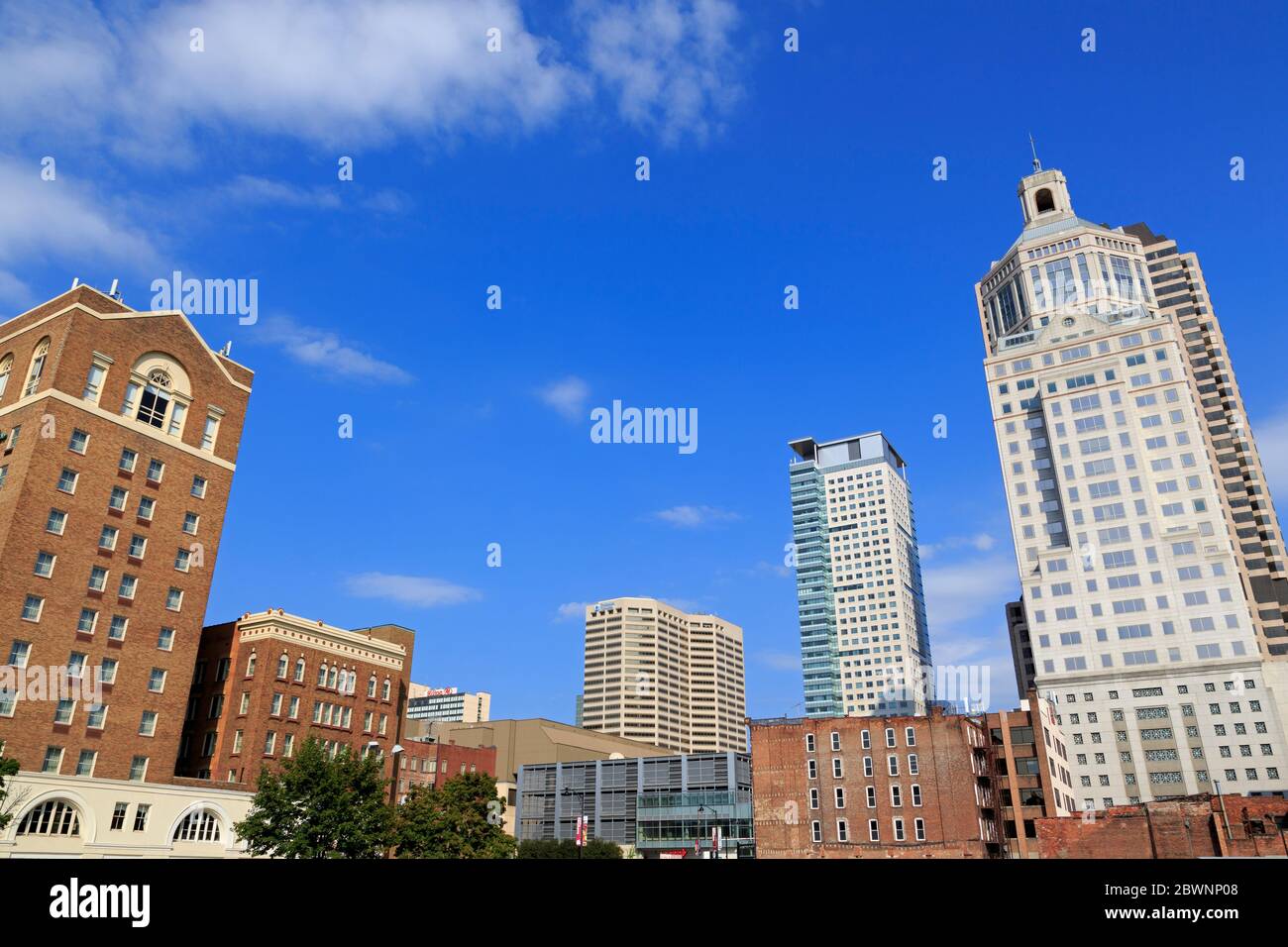 Hartford skyline hi-res stock photography and images - Alamy