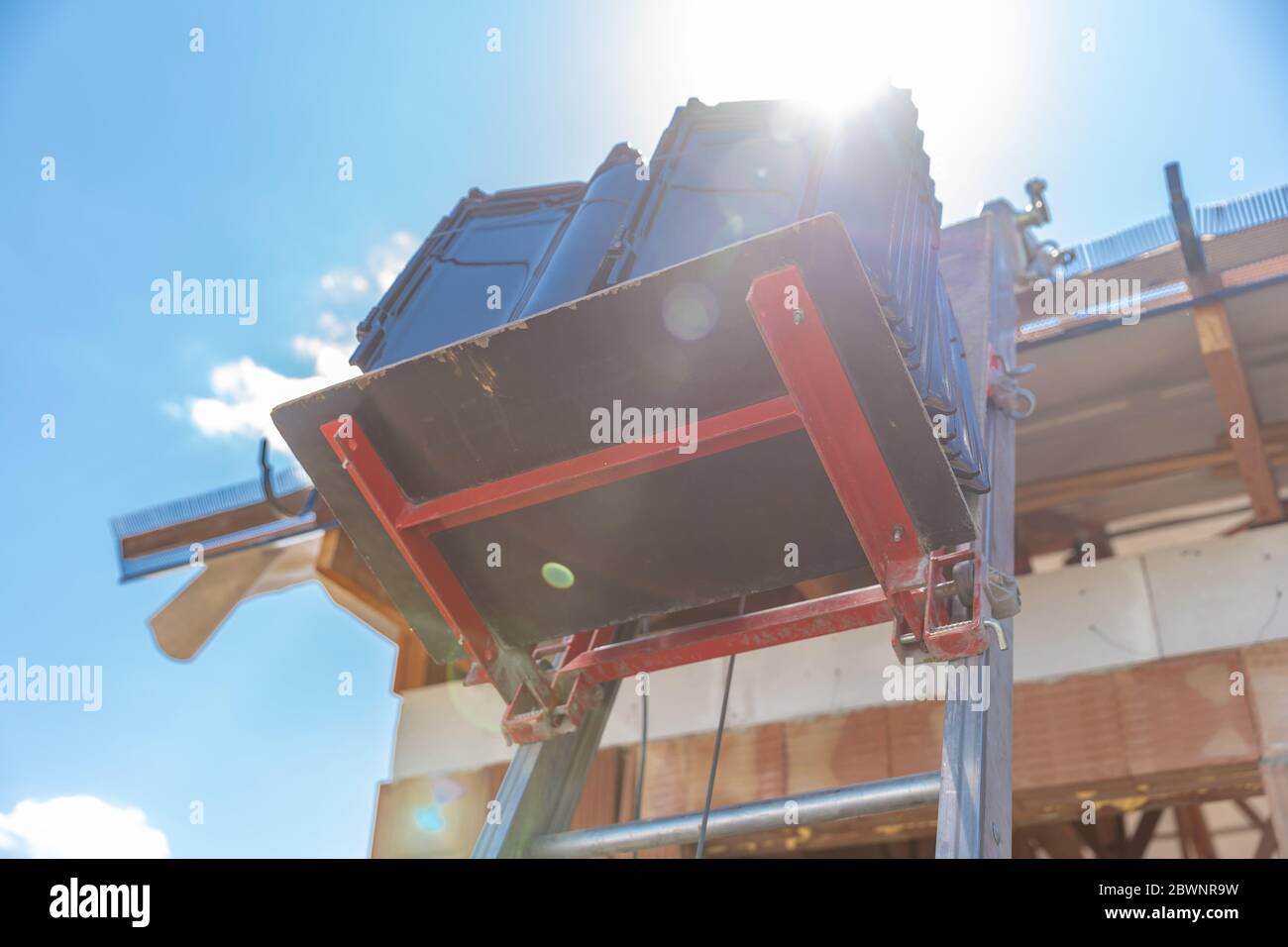 Saddle roof construction hi-res stock photography and images - Alamy