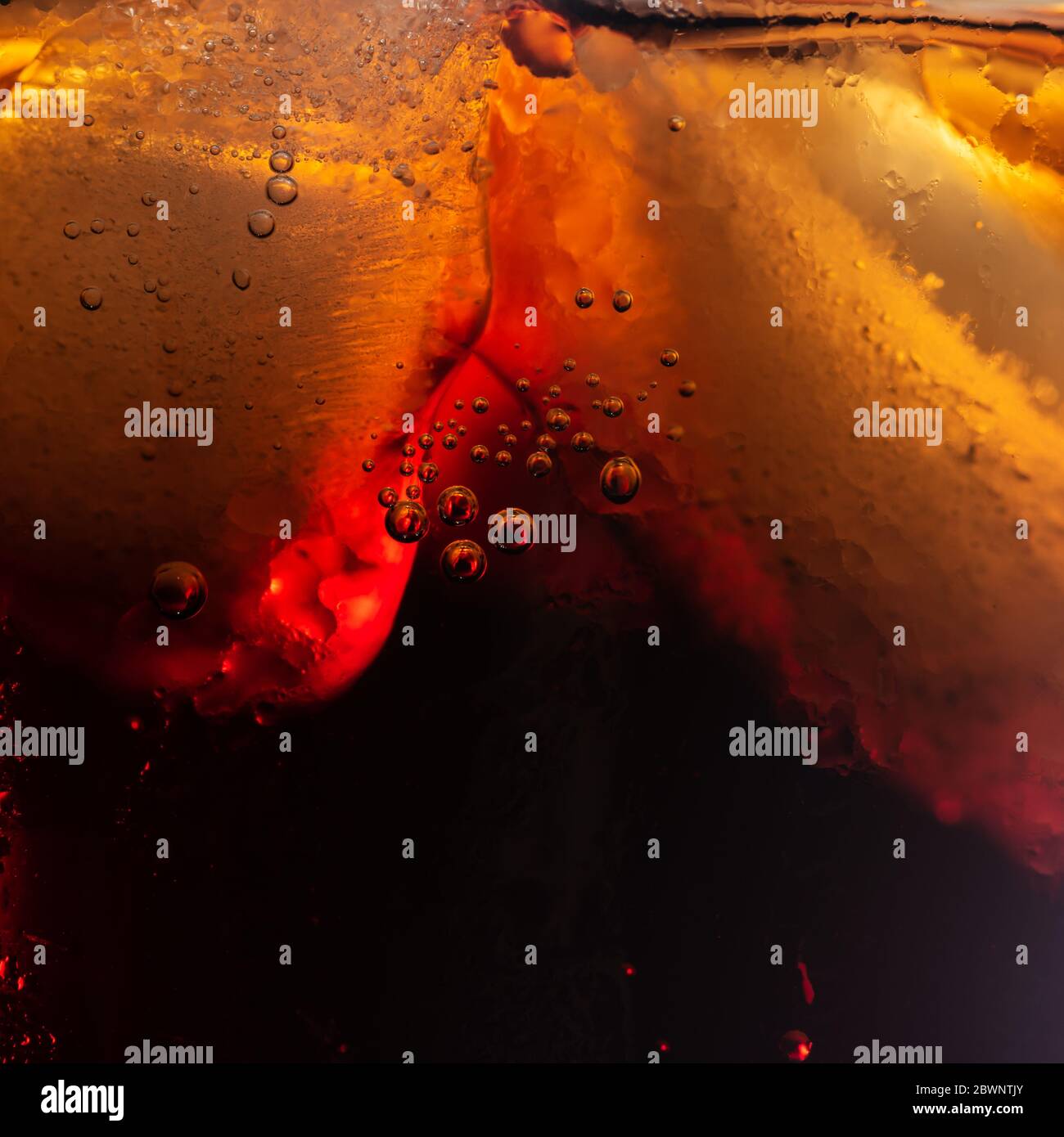 Whiskey coke ice hi-res stock photography and images - Alamy