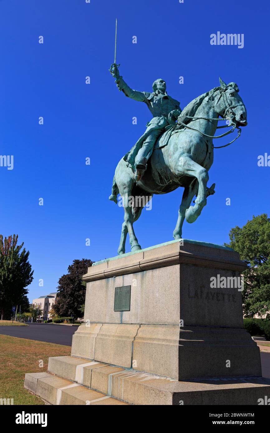 Lafayette statue hi-res stock photography and images - Alamy