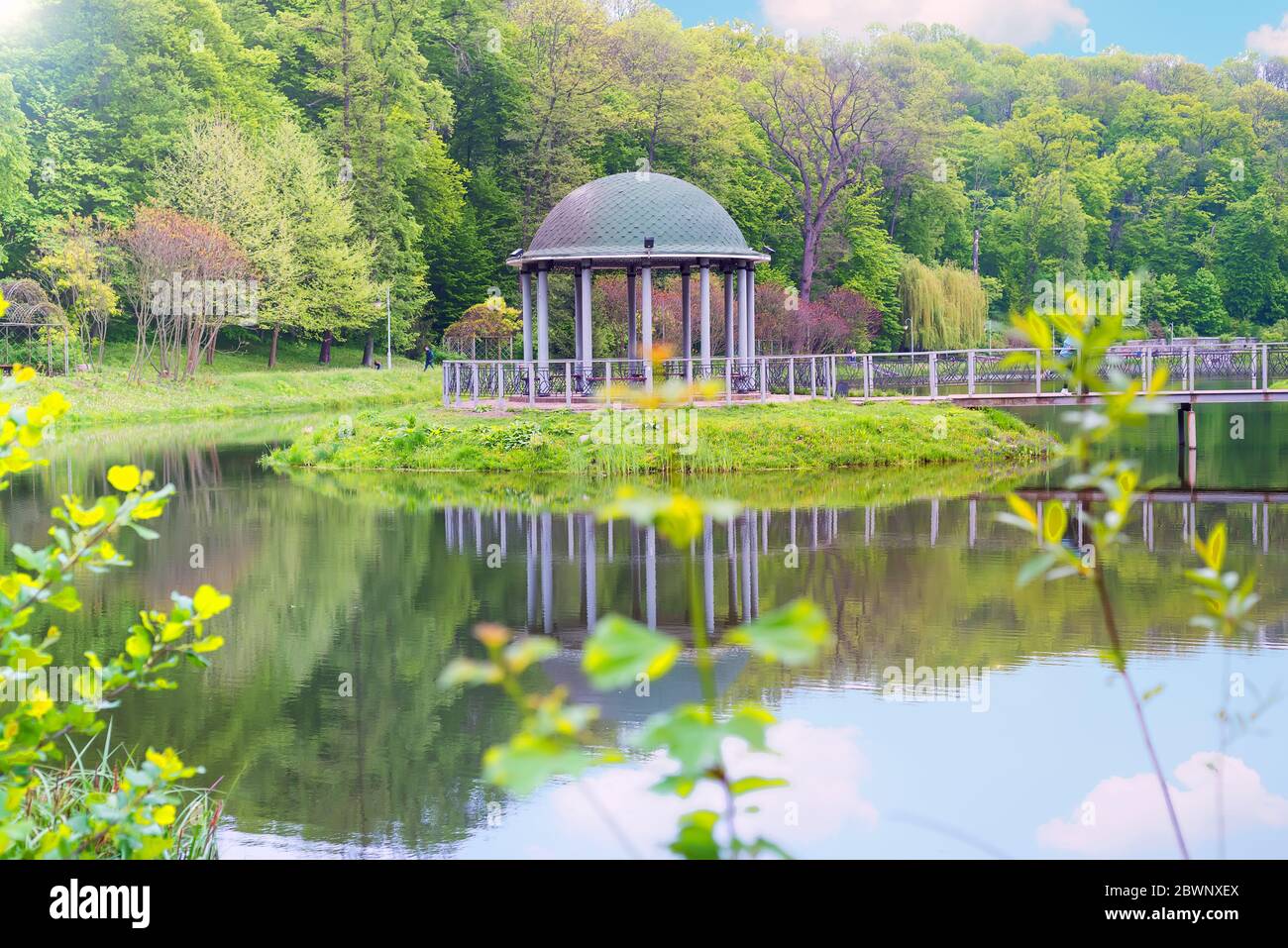 Spring rain pavilion hi-res stock photography and images - Alamy