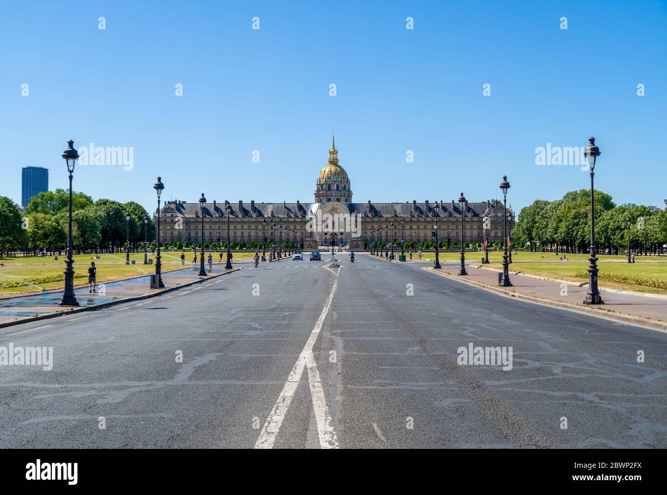 Esplanade des Invalides and Hotel des invalides - Paris, France Stock ...