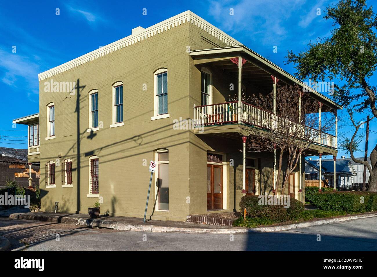 Residential building in Houston Stock Photo - Alamy
