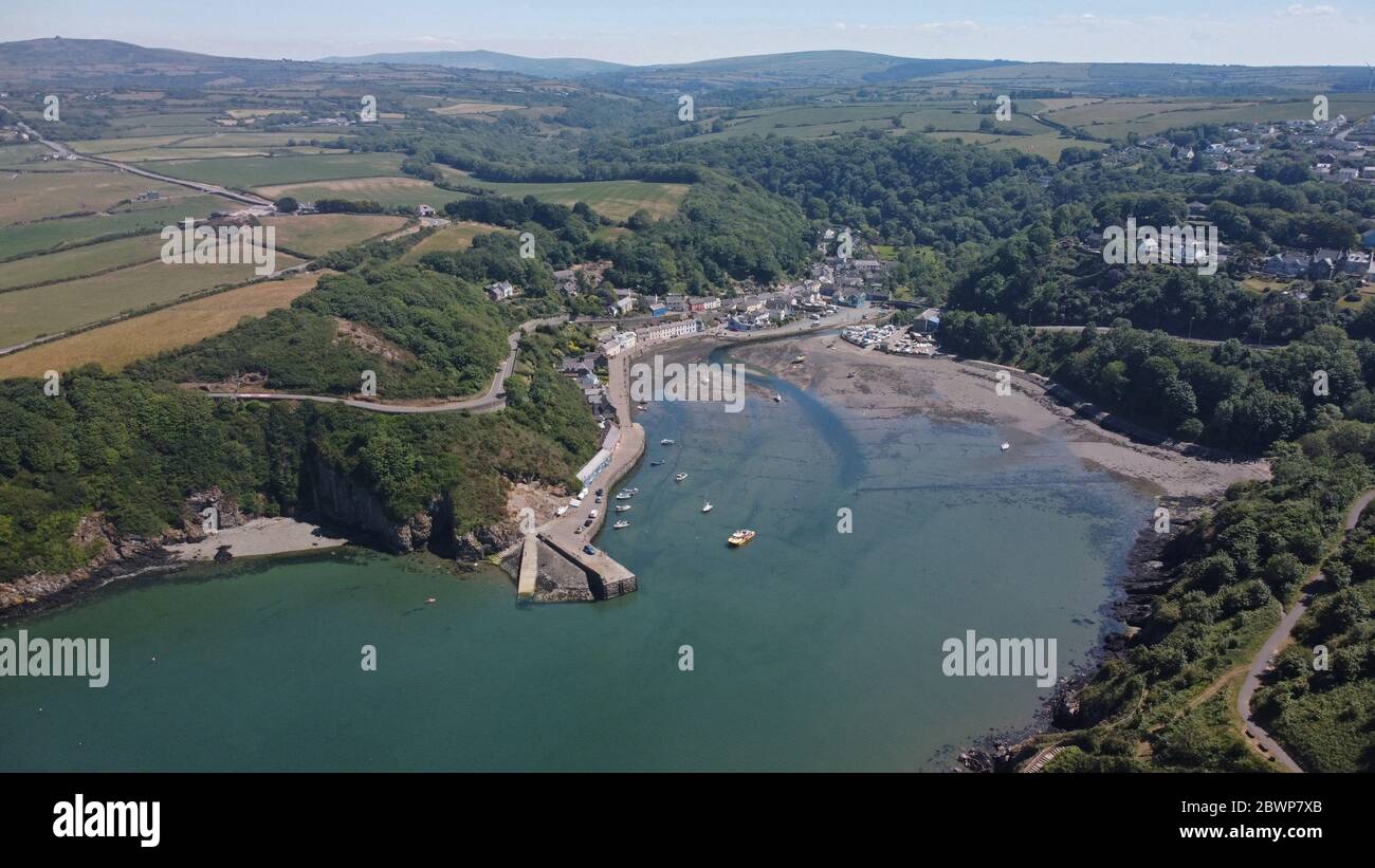 Fishguard bay hi-res stock photography and images - Alamy
