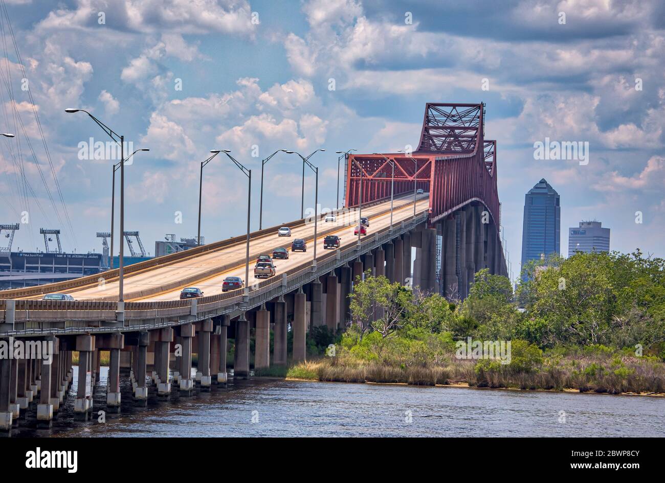 Bridge roadway hi-res stock photography and images - Alamy