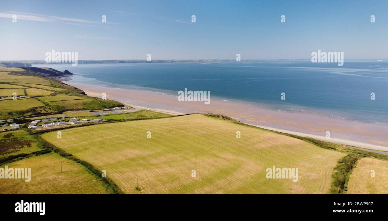 Newgale beach hi-res stock photography and images - Alamy