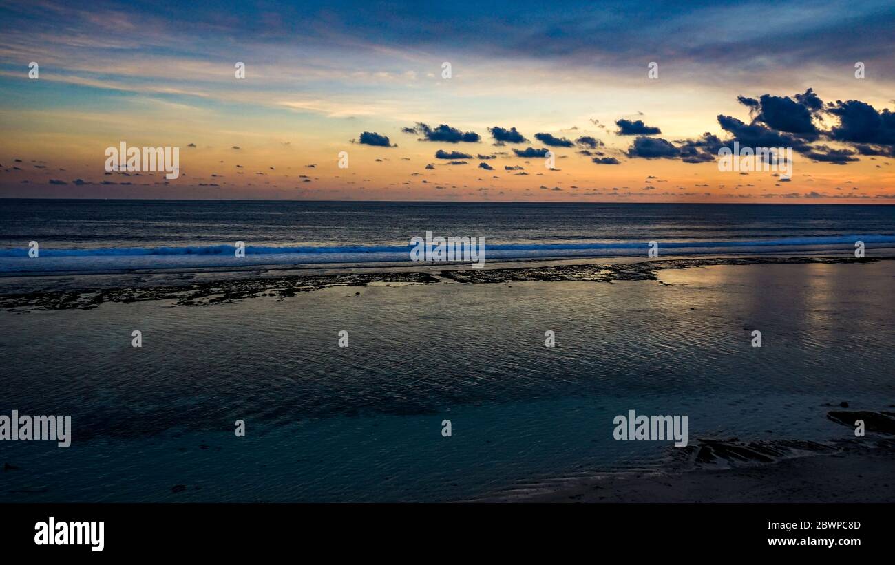Beautiful tropical sunset hi-res stock photography and images - Alamy