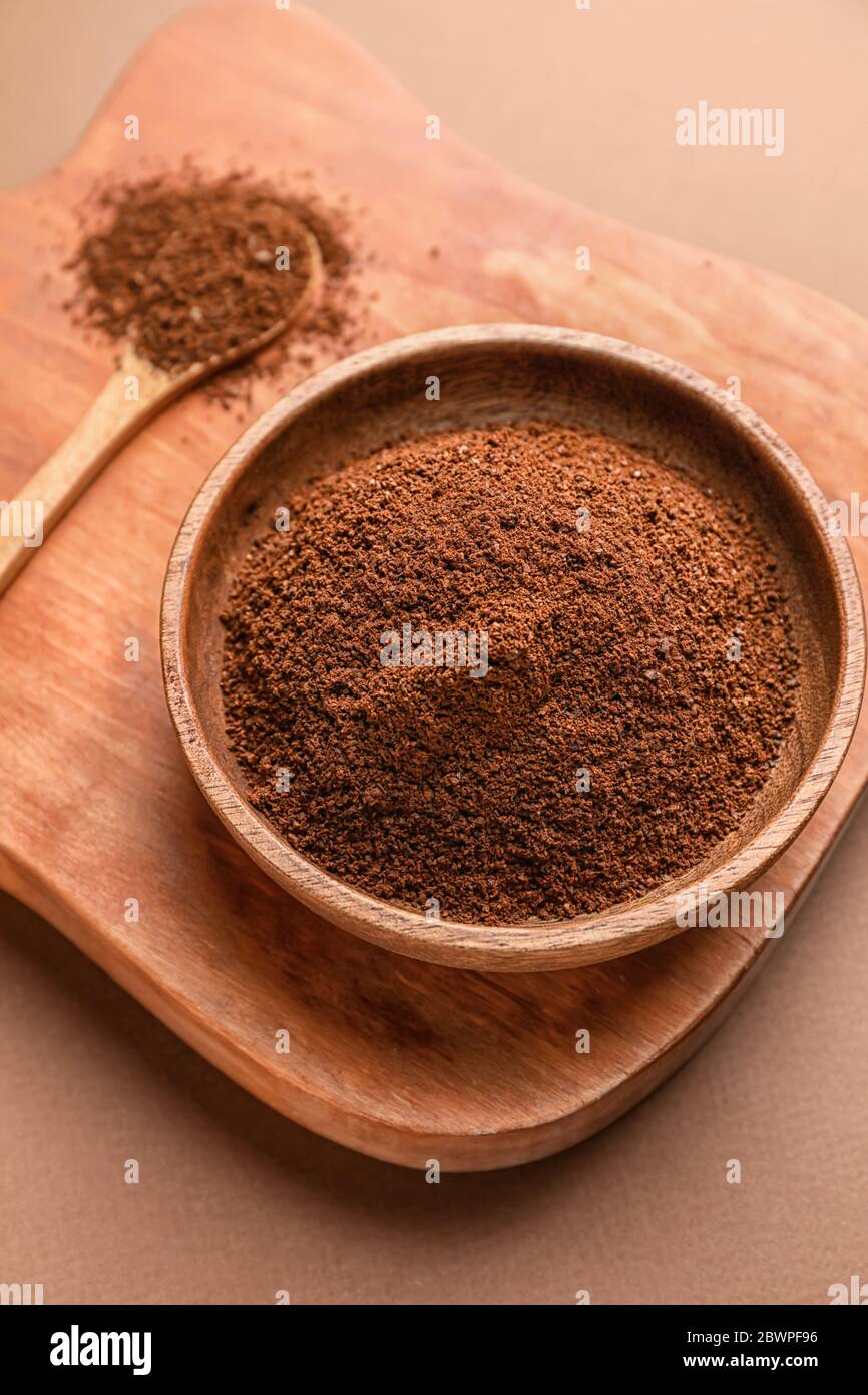 Board bowl coffee powder hi-res stock photography and images - Alamy