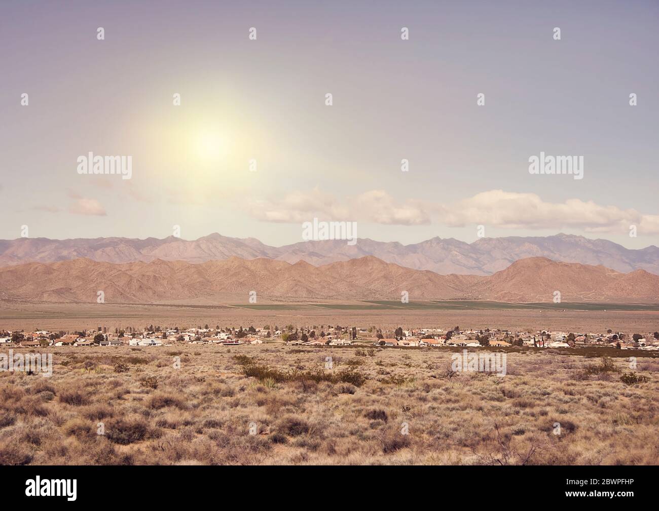 view of residential homes in Arizona valley at sunset Stock Photo - Alamy