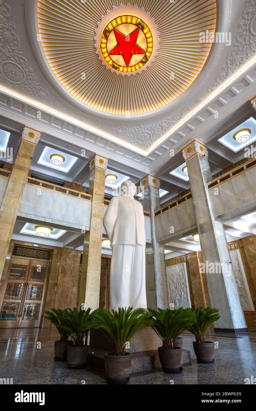 Beijing, China - Jan 10 2020: Statue of the chairman Mao Mao Zedong at ...