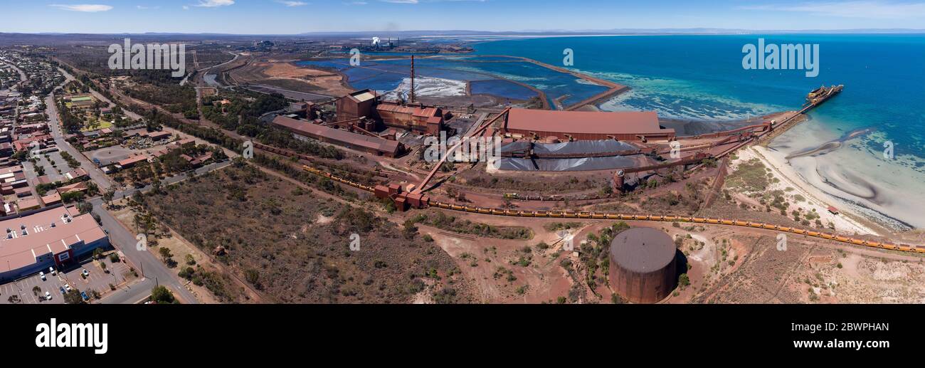 South railway jetty hi-res stock photography and images - Alamy