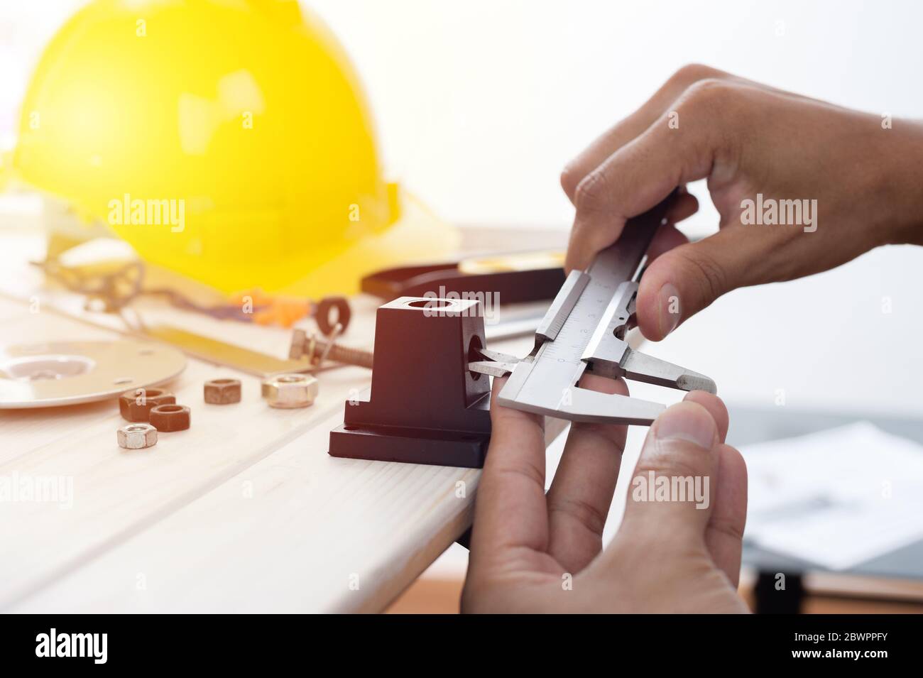 measuring the dimensions of part with metal vernier caliper, vernier ...