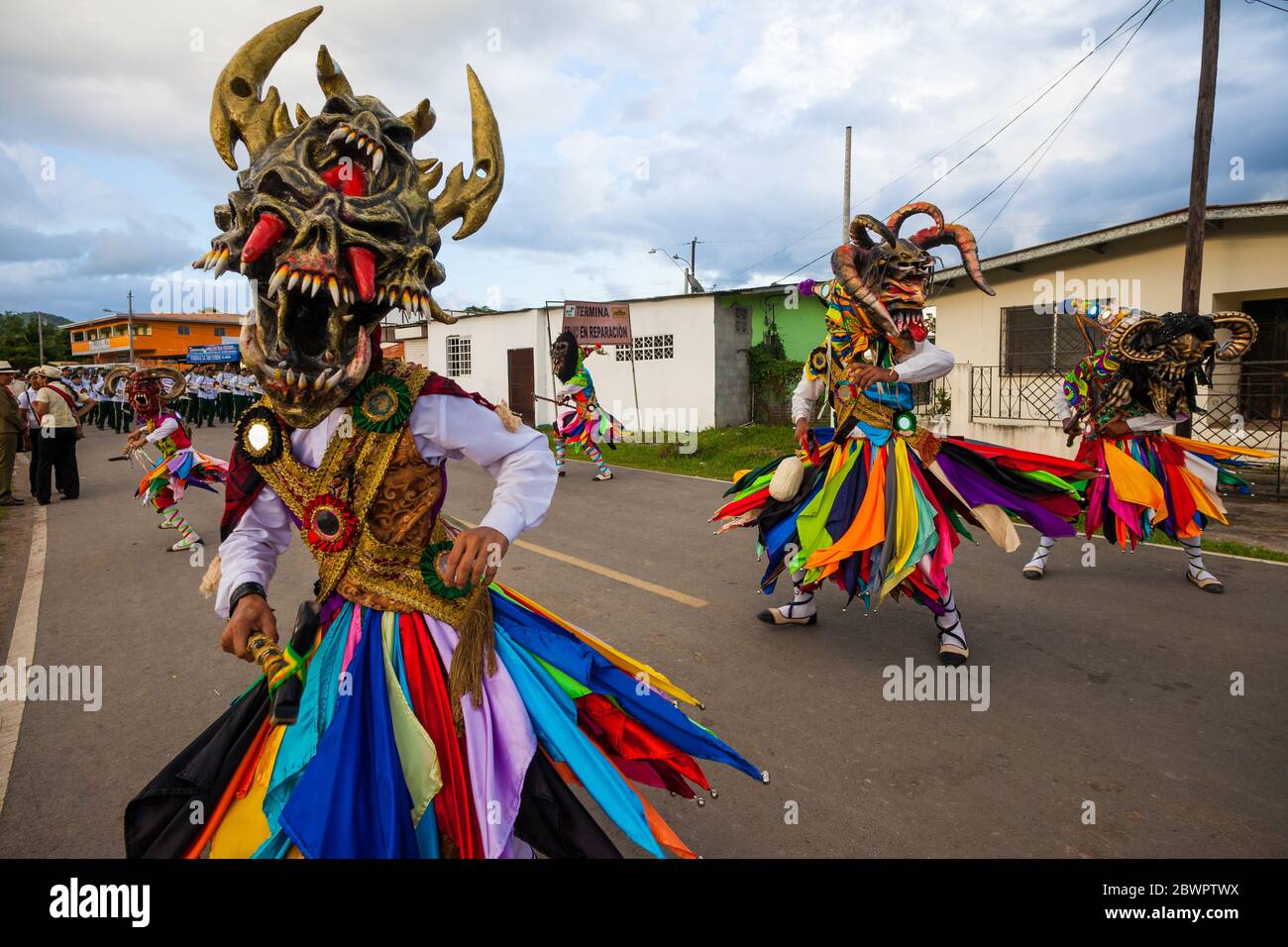 Panama folklore hi-res stock photography and images - Alamy