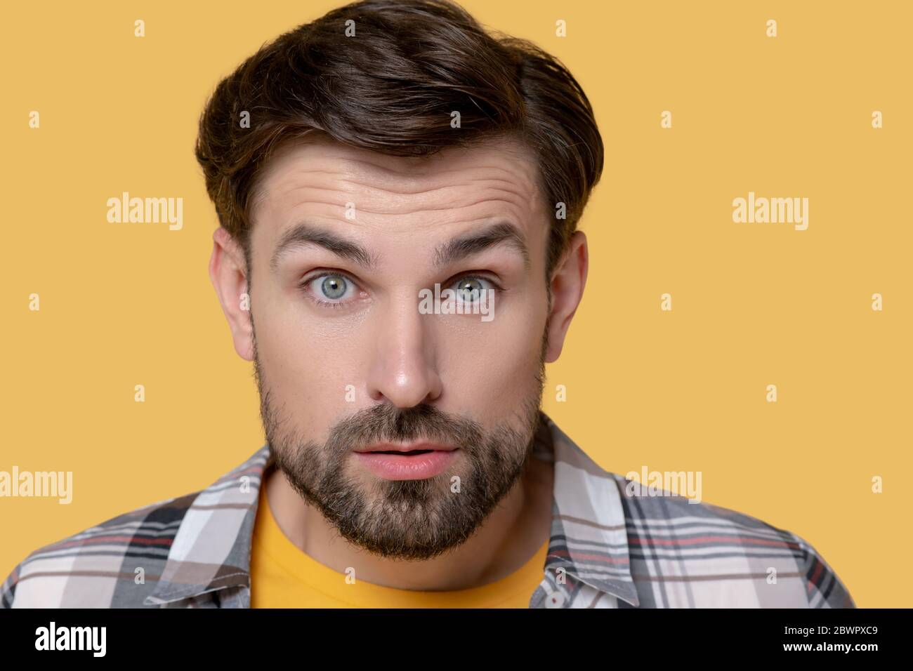 Questioning look hi-res stock photography and images - Alamy