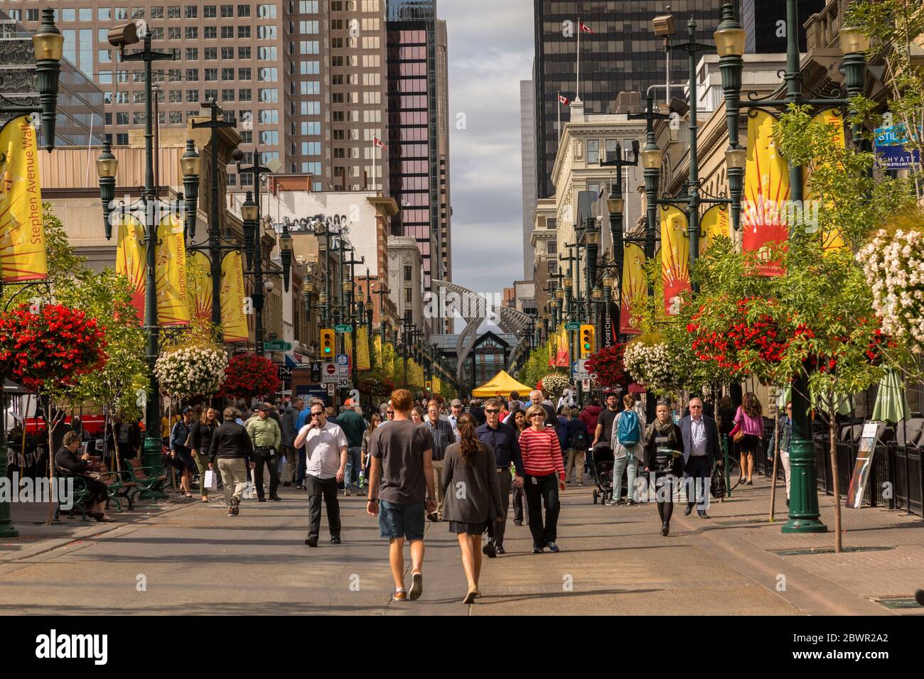 Stephen avenue walk calgary hi-res stock photography and images - Alamy