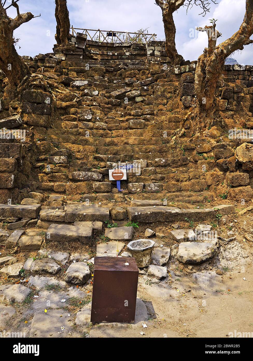 Vat Phou temple in Laos Stock Photo - Alamy