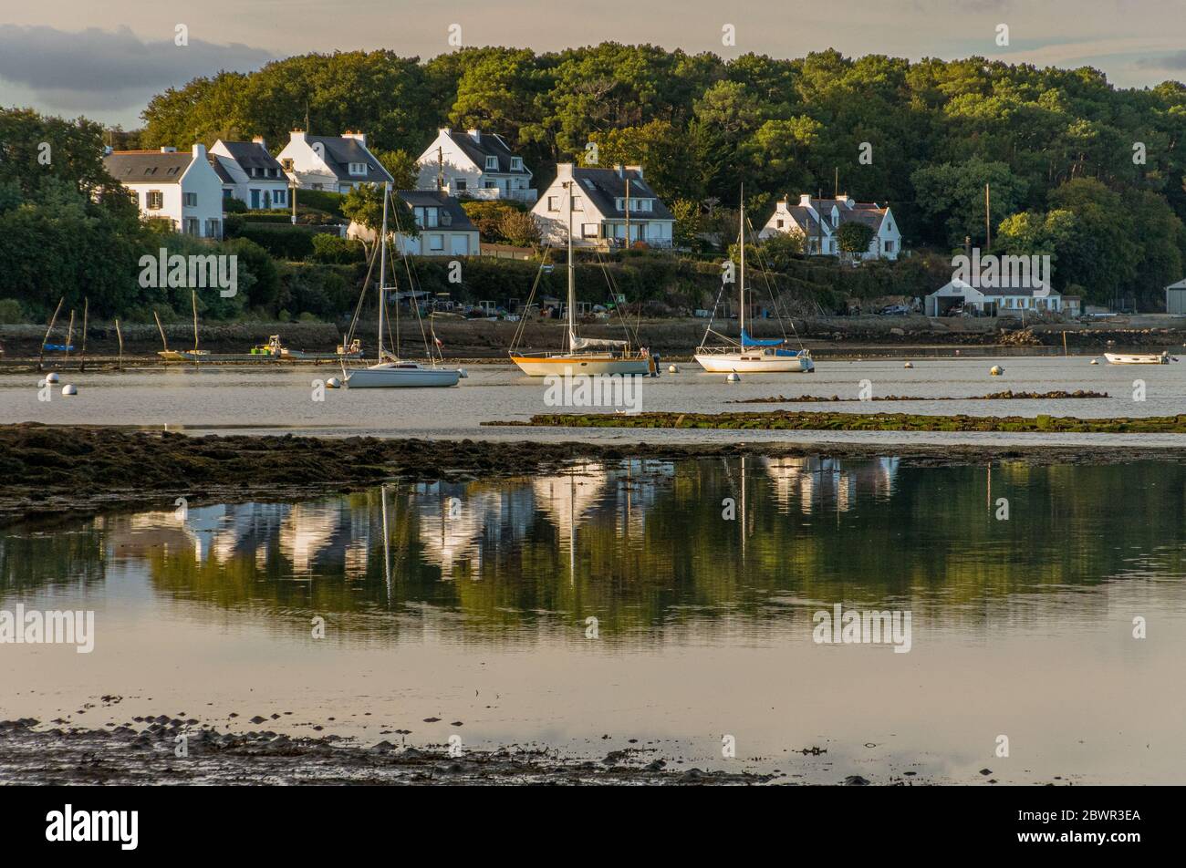 Larmor-Baden from Bender Island in the Gulf of Morbihan. France Stock ...
