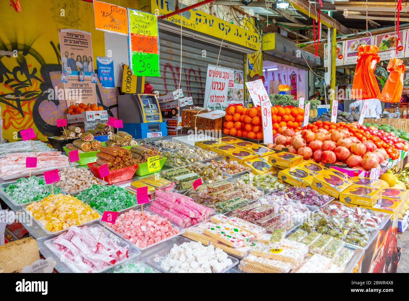 Middle east market stalls hi-res stock photography and images - Alamy