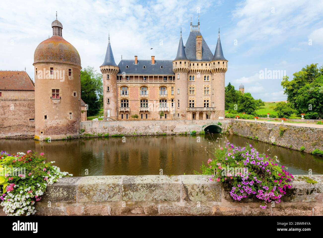 Chateau de la clayette hi-res stock photography and images - Alamy