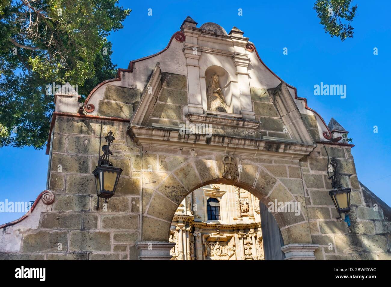 Solitude statue hi-res stock photography and images - Alamy