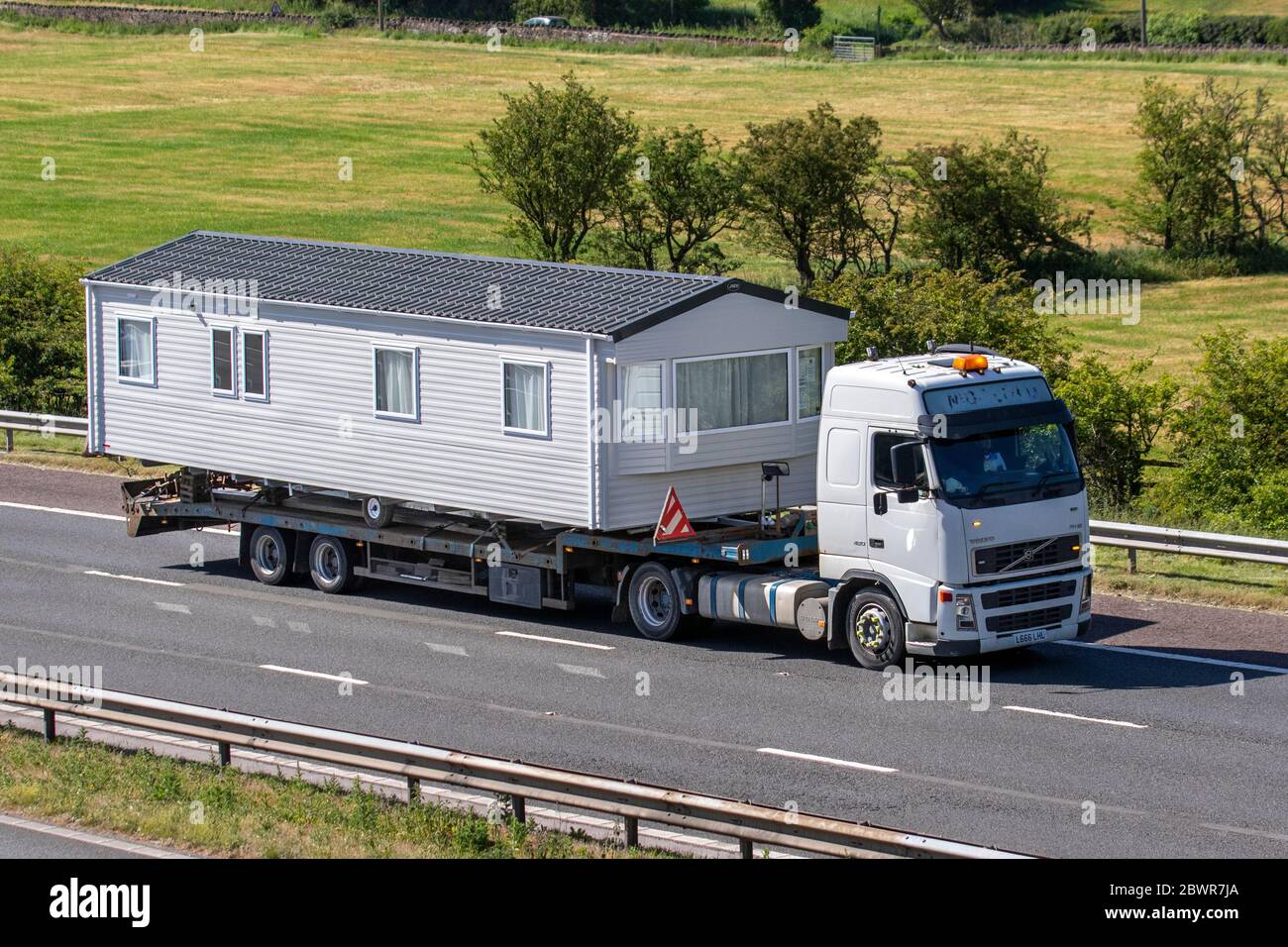 Haulage delivery trucks,wide load lorry, transportation, truck, cargo ...