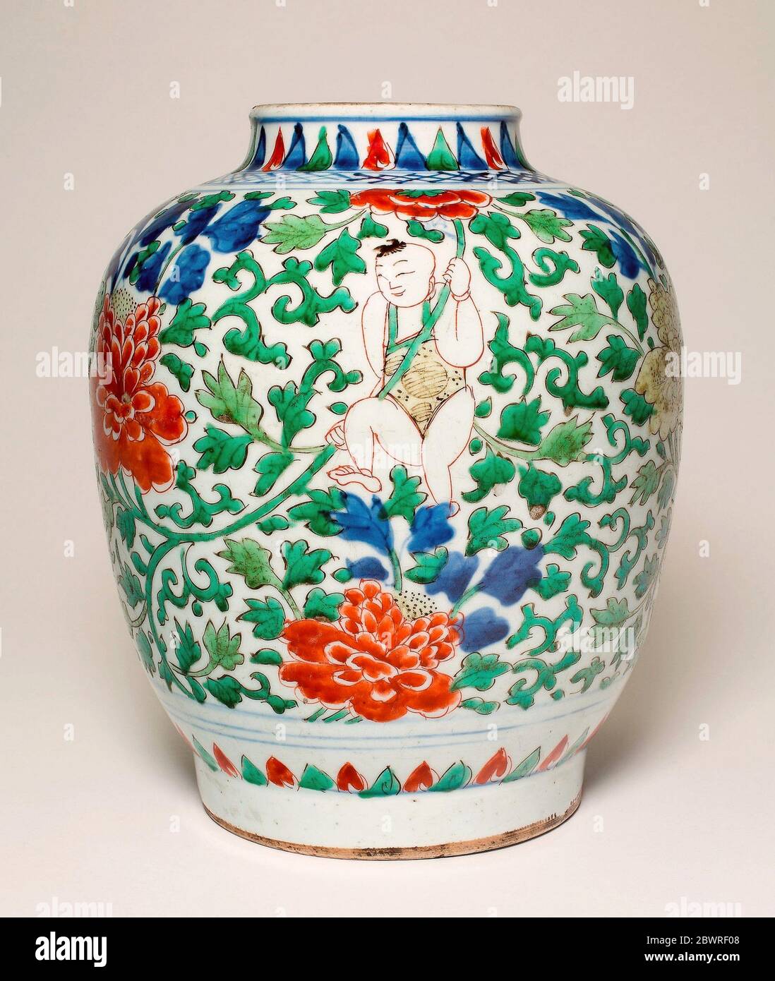 Blue overglaze enamel hi-res stock photography and images - Alamy