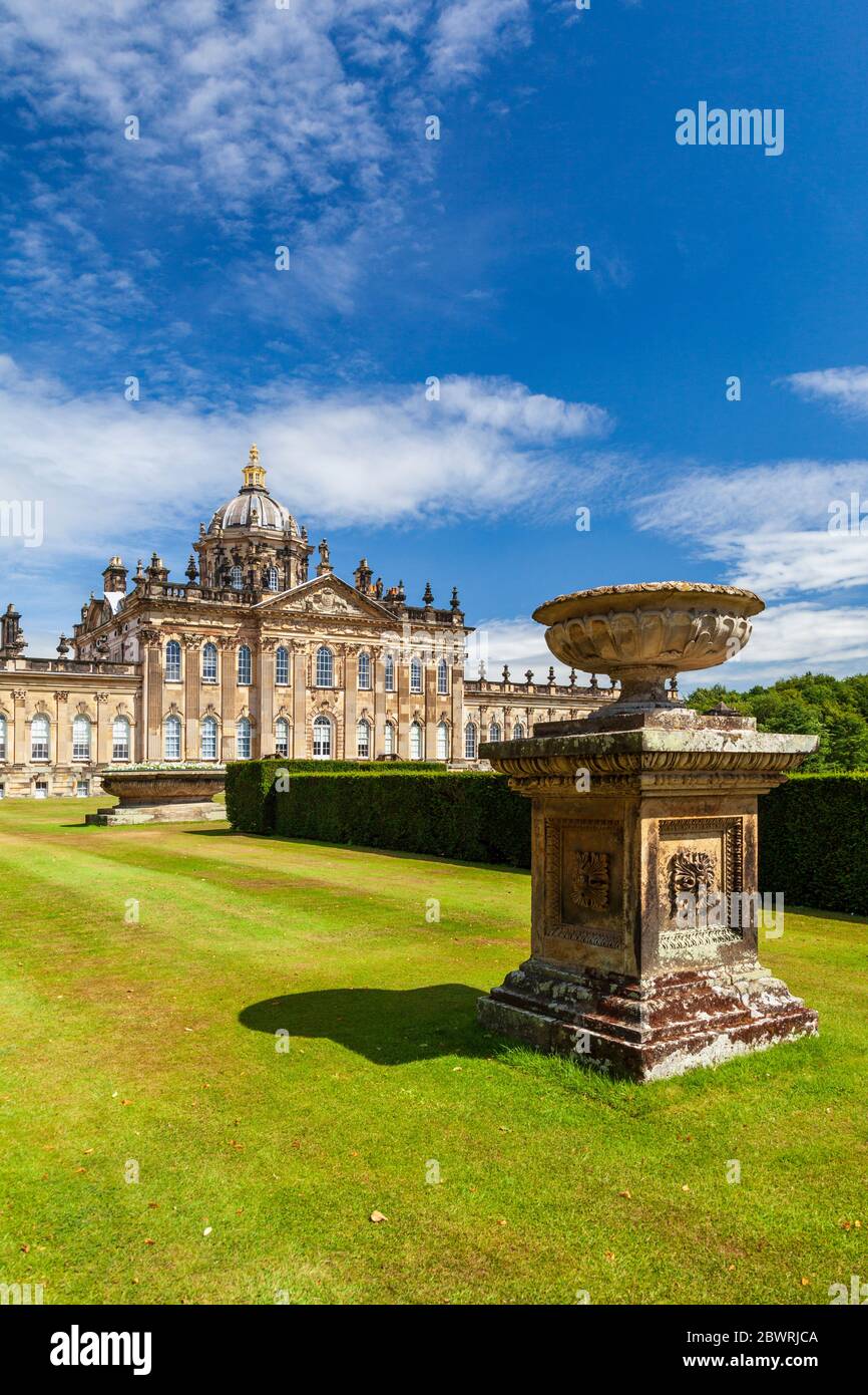 Castle howard south view hi-res stock photography and images - Alamy