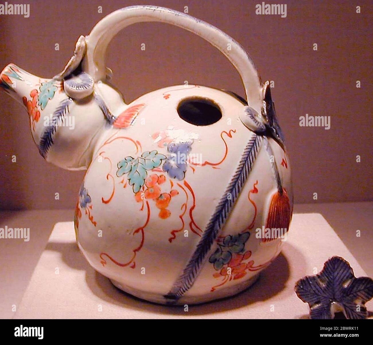 Kakiemon High Resolution Stock Photography and Images - Alamy