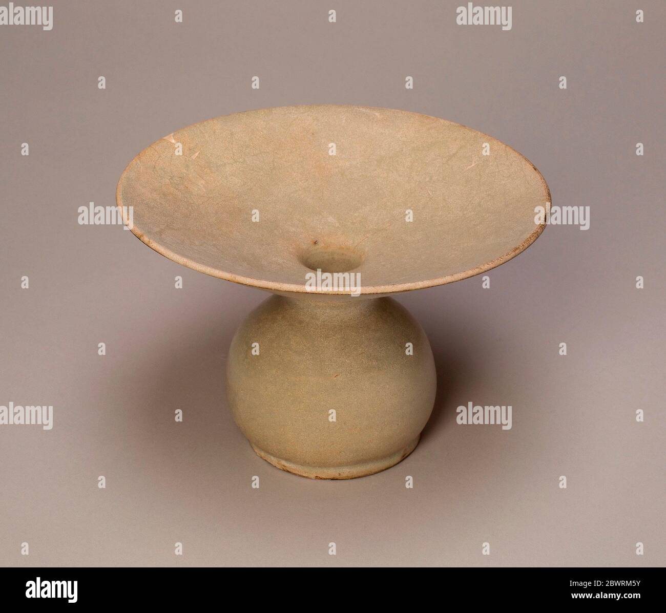 Yue ware hi-res stock photography and images - Alamy