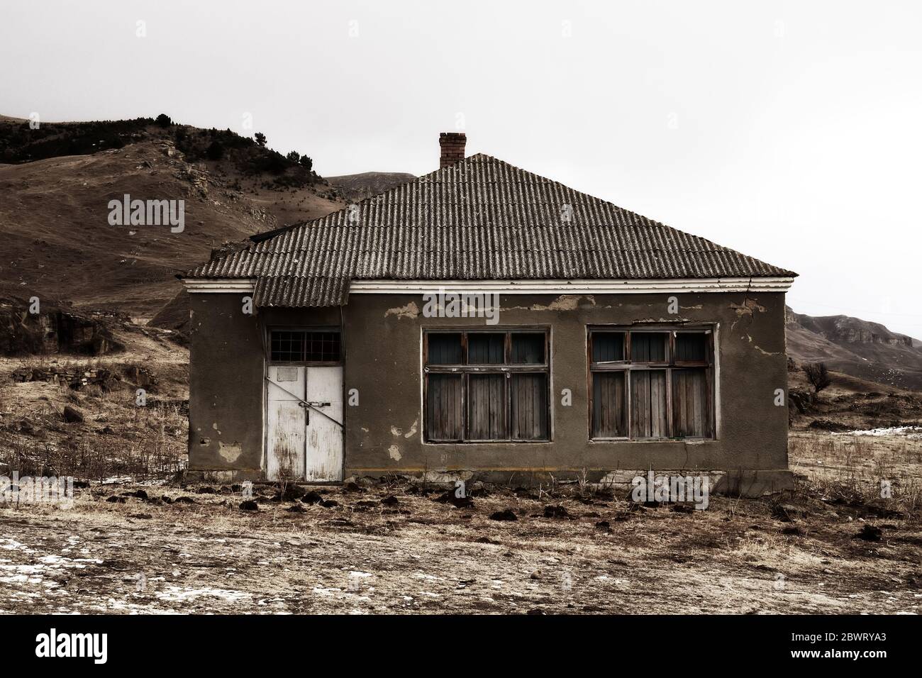 Dying manor farm hi-res stock photography and images - Alamy