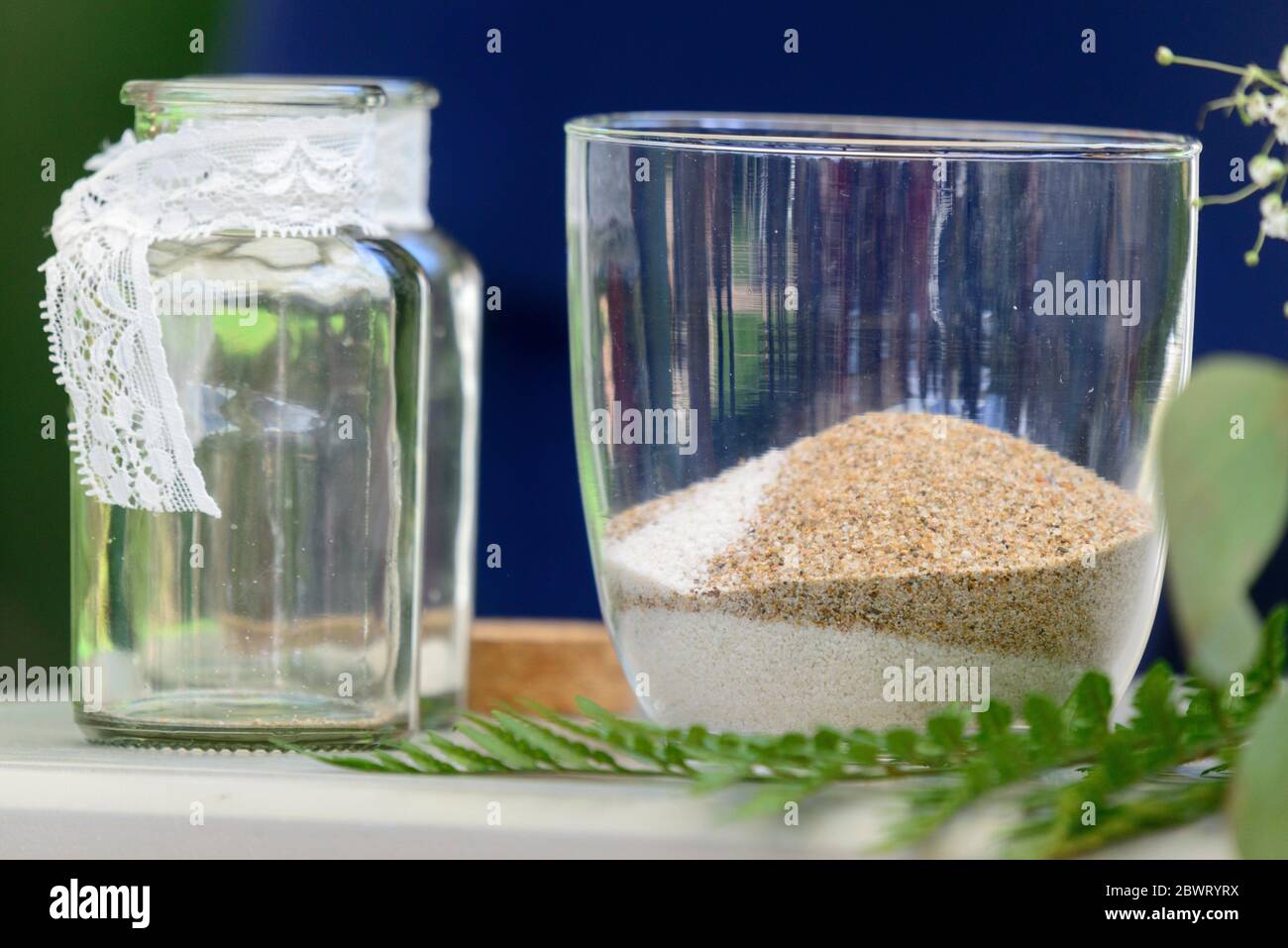 Colored sand art hi-res stock photography and images - Alamy