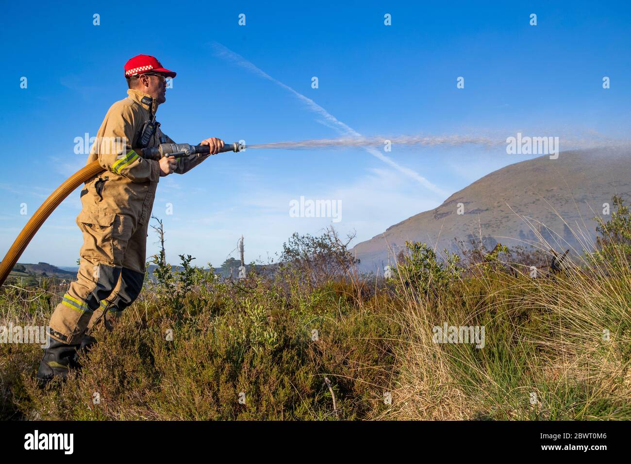 Fire rescue service high volume hi-res stock photography and images - Alamy