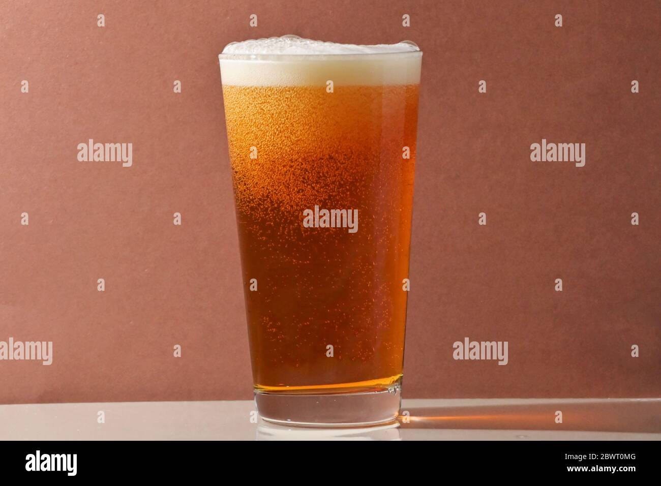 Closeup Pint Of Beer with Bubbles Shoot in Studio Stock Photo - Alamy