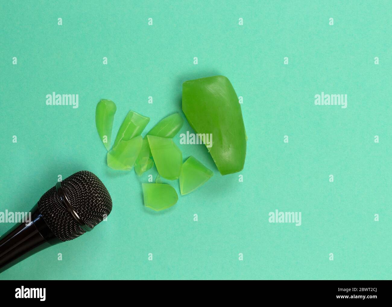 Asmr hi-res stock photography and images - Alamy