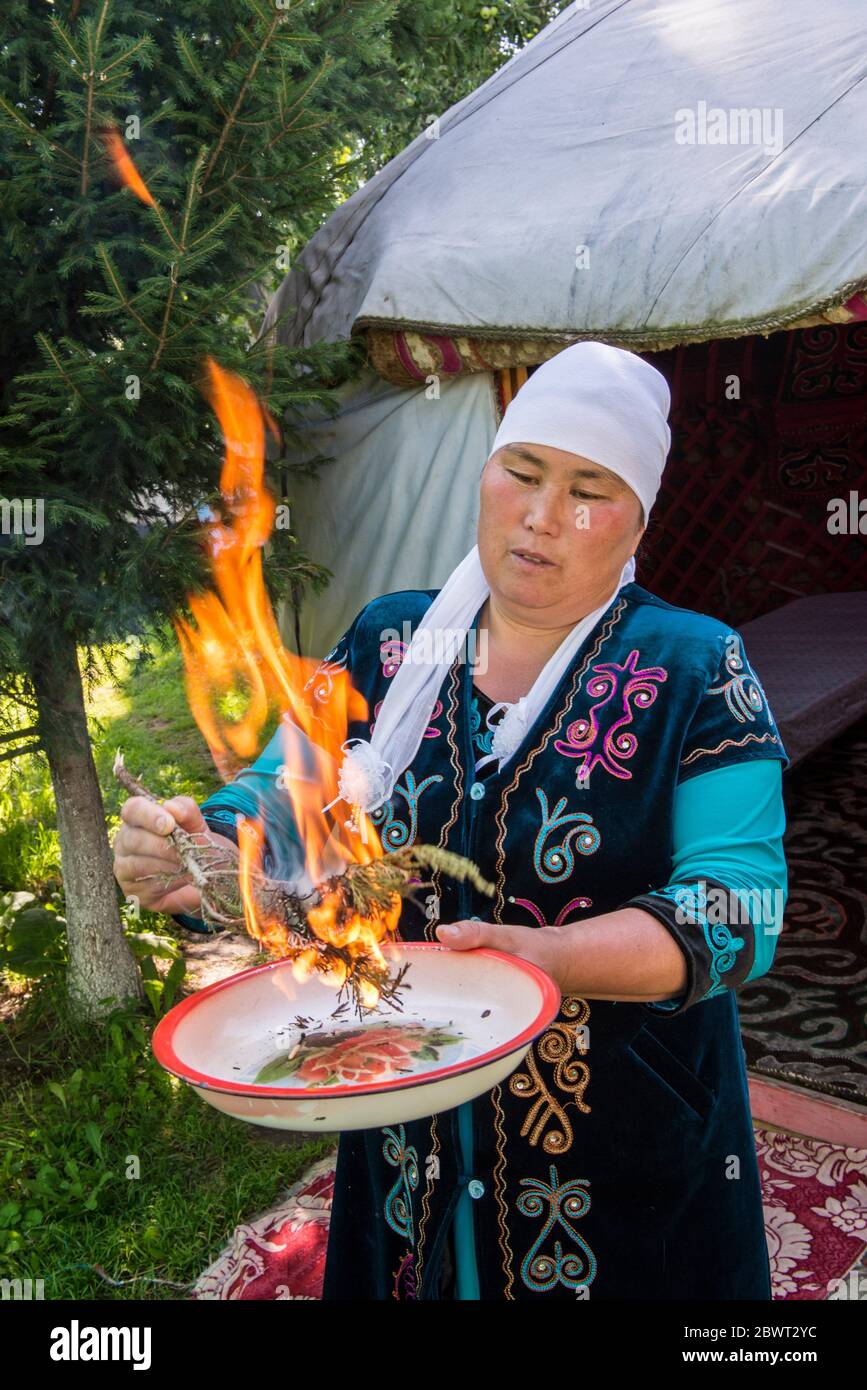 Good luck ceremony hi-res stock photography and images - Alamy