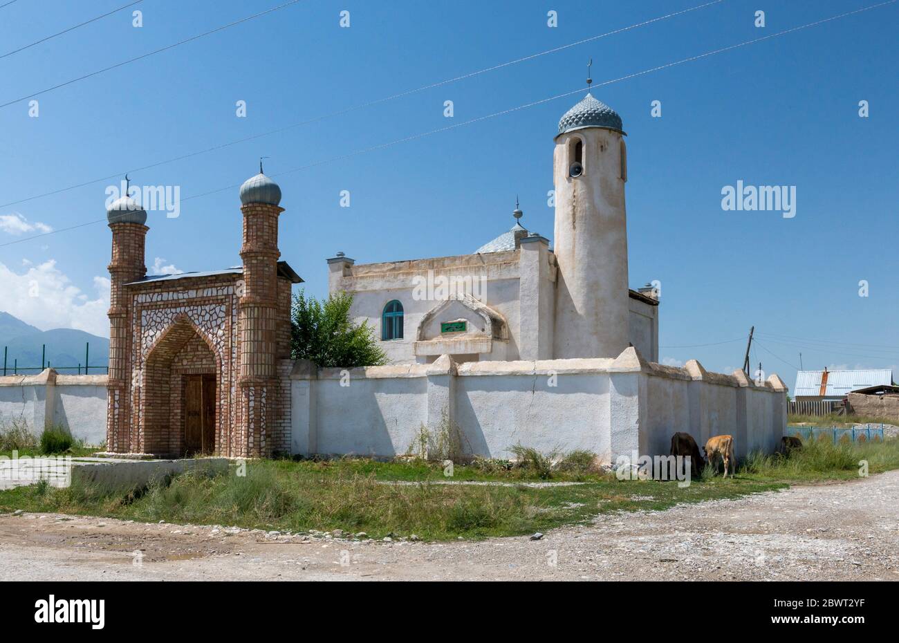 Lago magico hi-res stock photography and images - Alamy