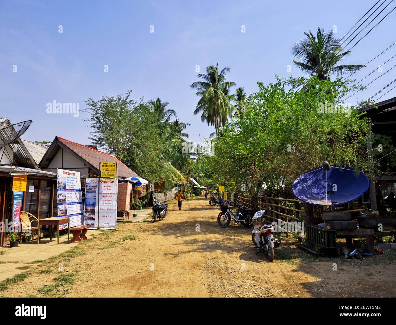 The village on Mekong river, Champassak, Laos Stock Photo - Alamy