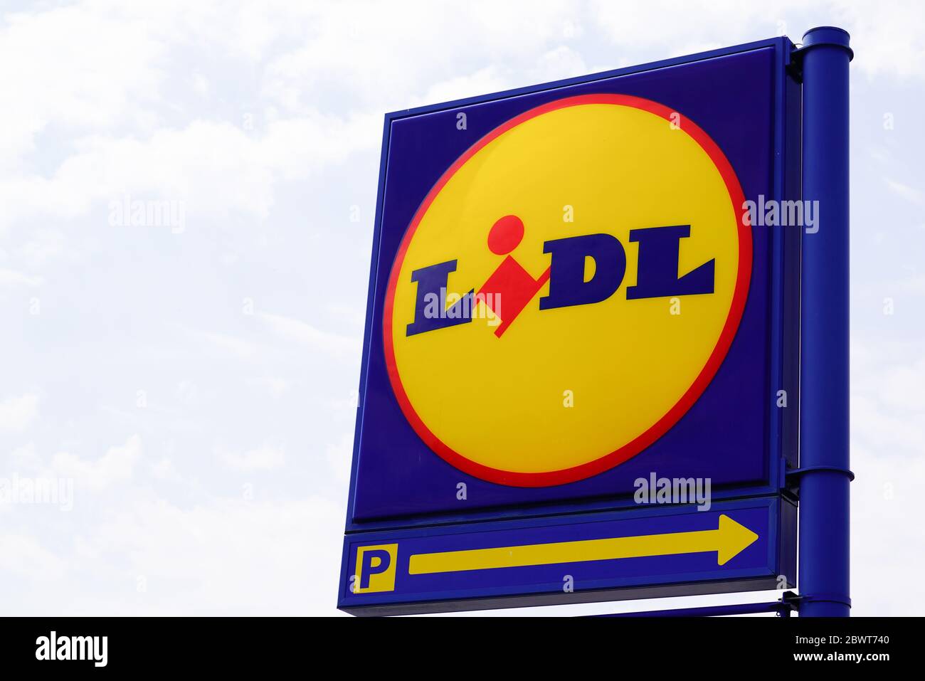 Lidl Store Front High Resolution Stock Photography and Images - Alamy