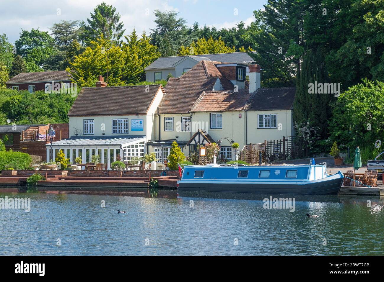 Thames at goring hi-res stock photography and images - Alamy