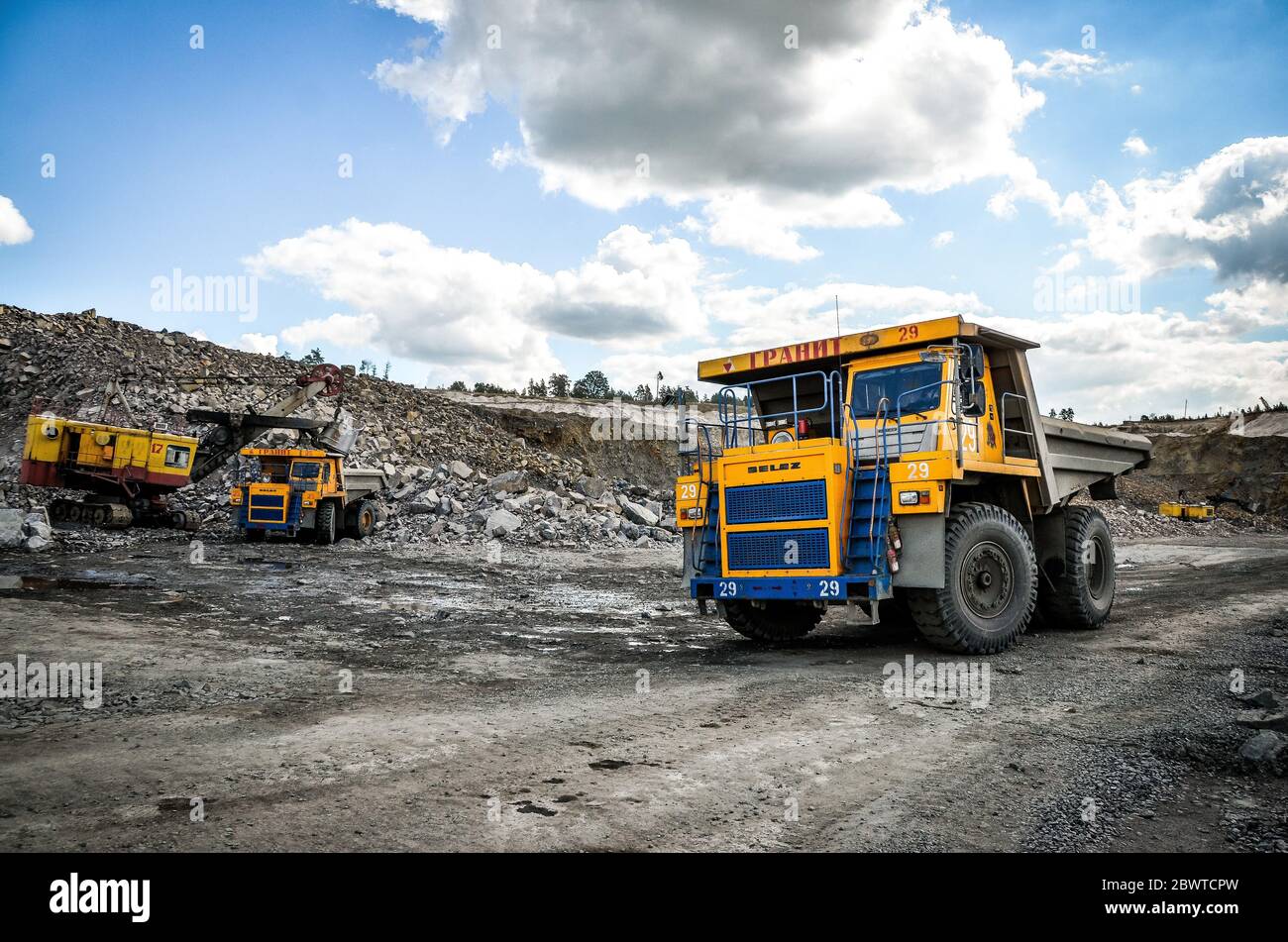 Quarrying sand machines truck hi-res stock photography and images - Alamy