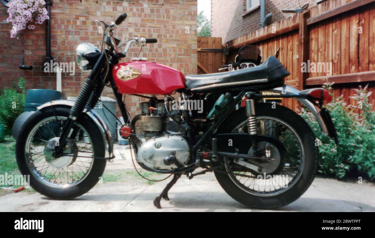 BSA Starfire 250 cc Motorbike 1968 Stock Photo - Alamy