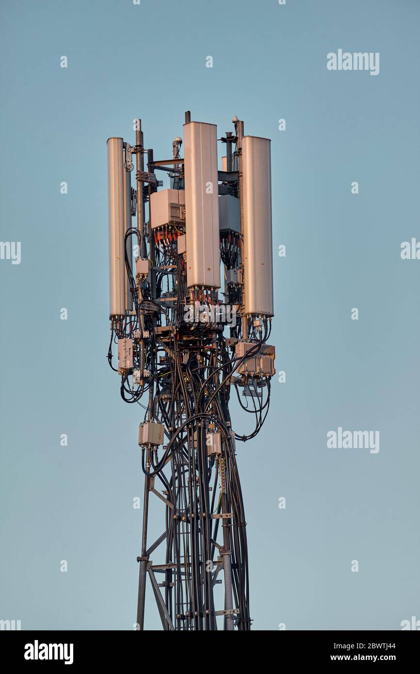 Mobile Phone antenna, Finchley London Stock Photo - Alamy