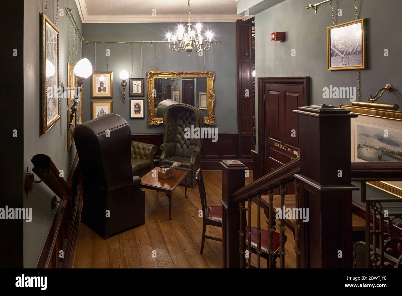 The Counting House pub interior view in the City of London Stock Photo ...
