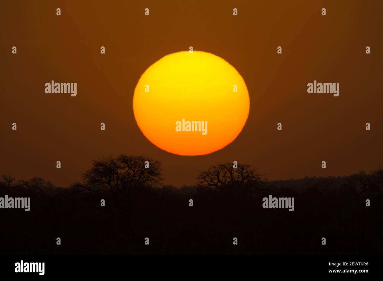 Tono dam hi-res stock photography and images - Alamy