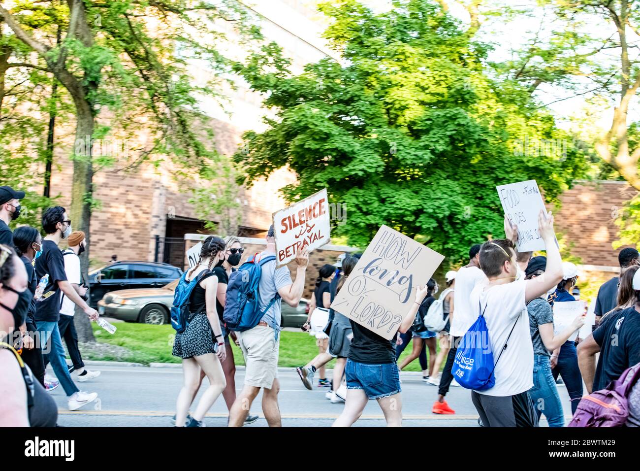 Chicago's Washington Park neighborhood showing peaceful protests after ...