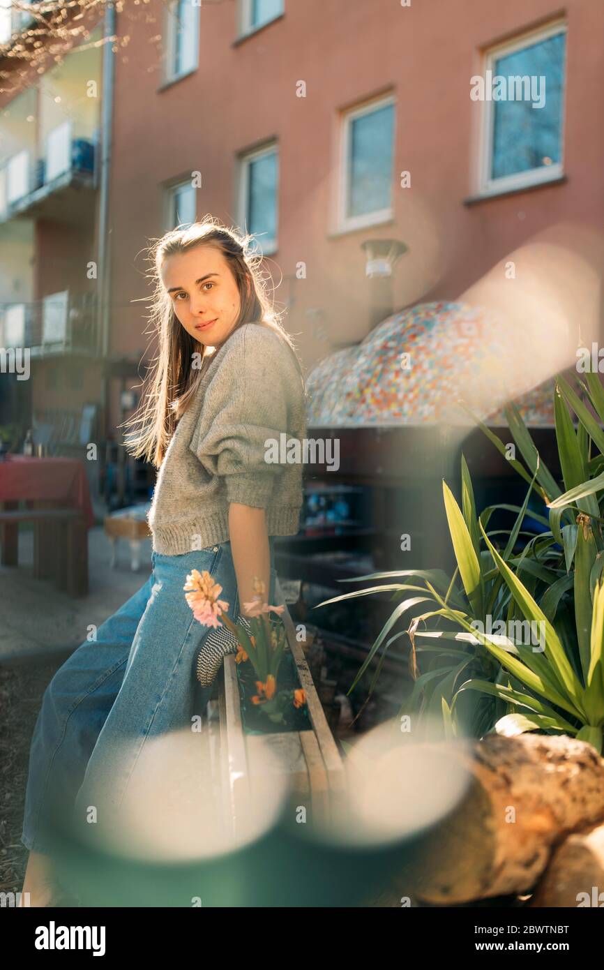 Sunshine portrait hi-res stock photography and images - Alamy