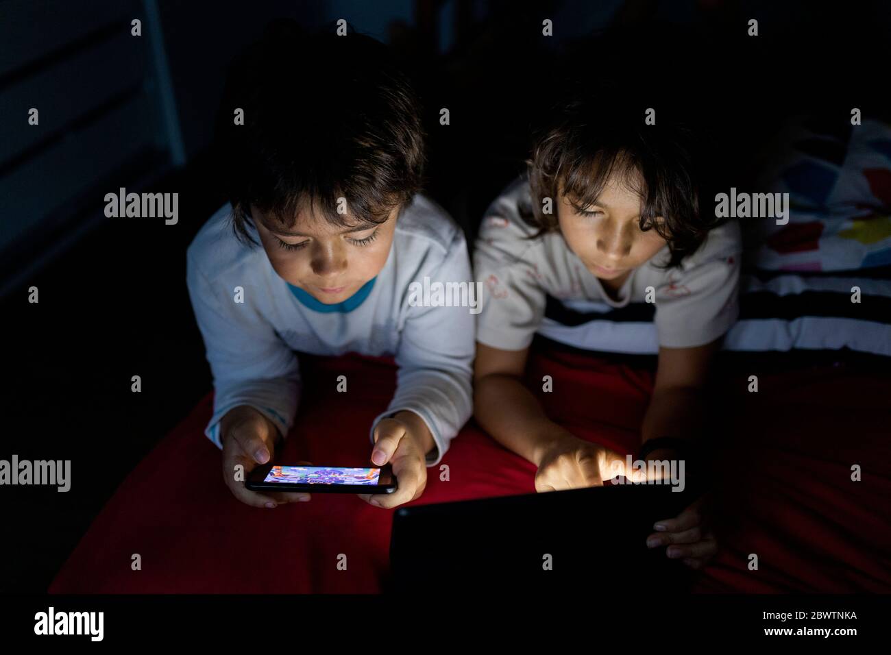 Electronic devices family hi-res stock photography and images - Alamy