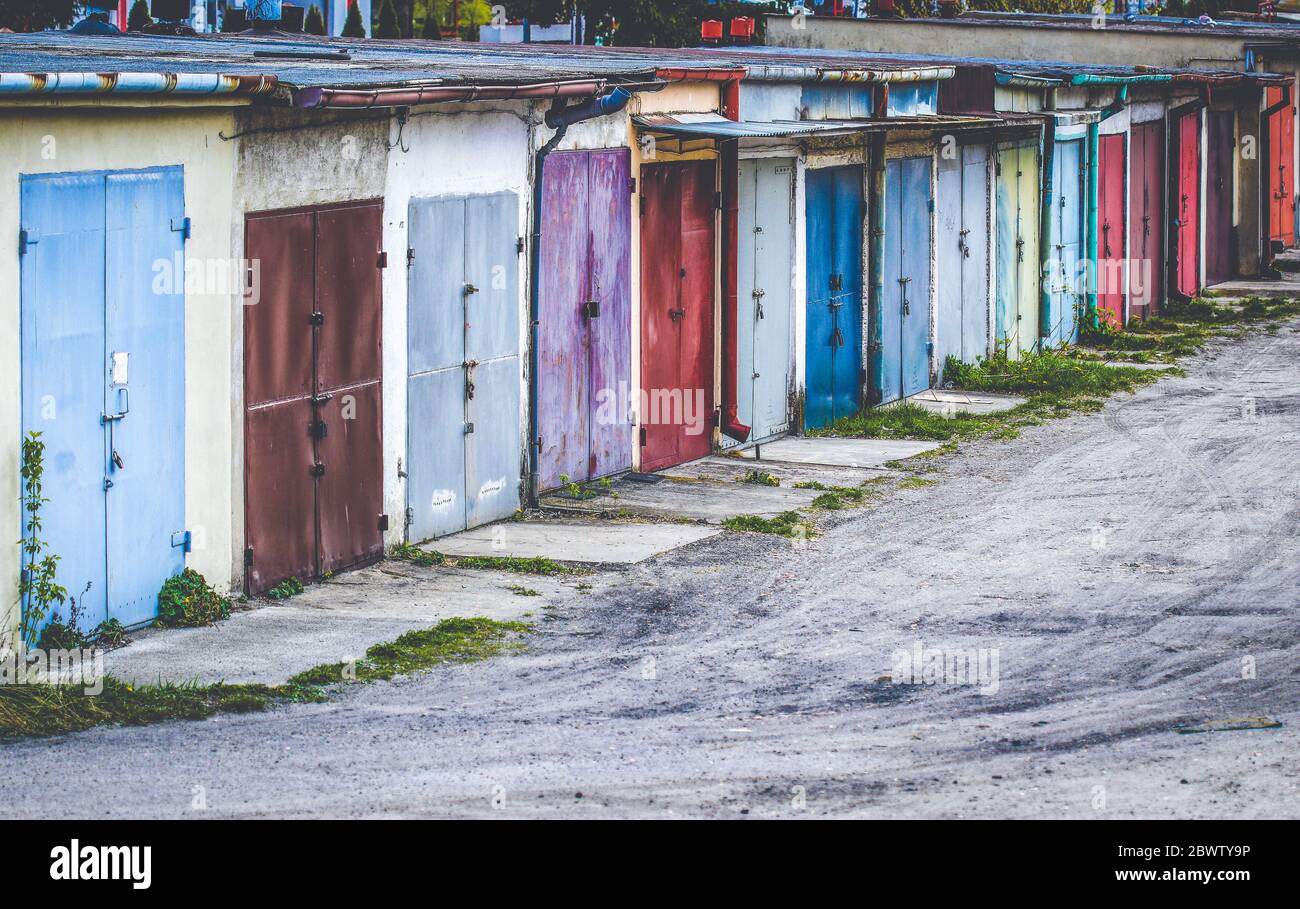 Row of doors hi-res stock photography and images - Alamy