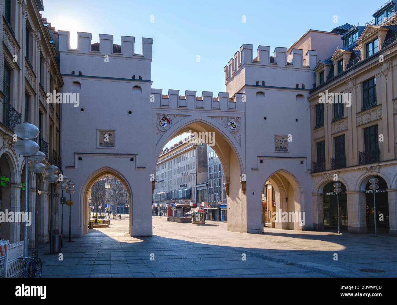 Medieval karlstor gate empty neuhauser strasse hi-res stock photography ...
